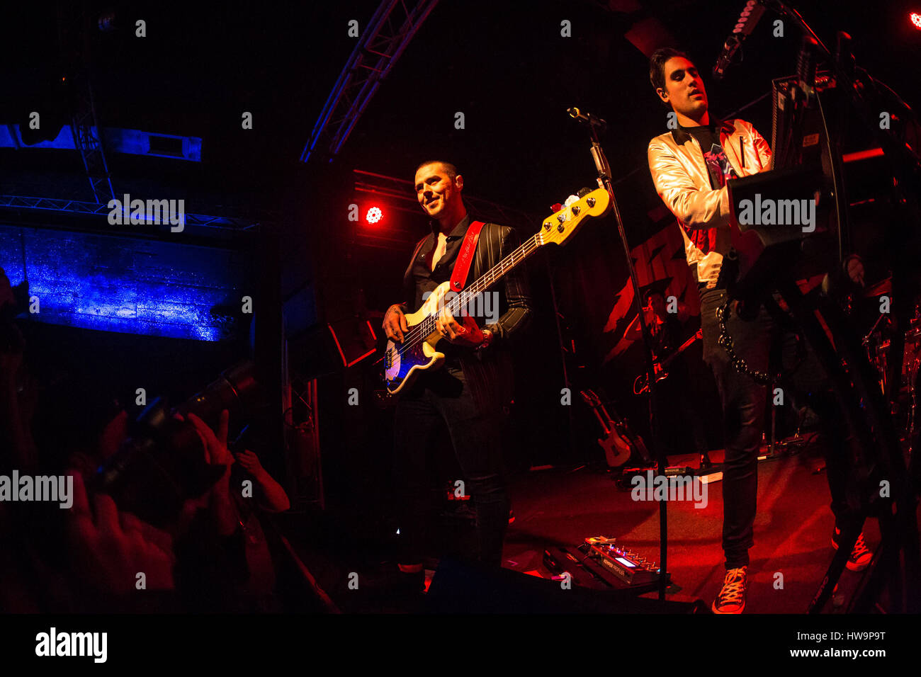 Busted band hi-res stock photography and images - Alamy