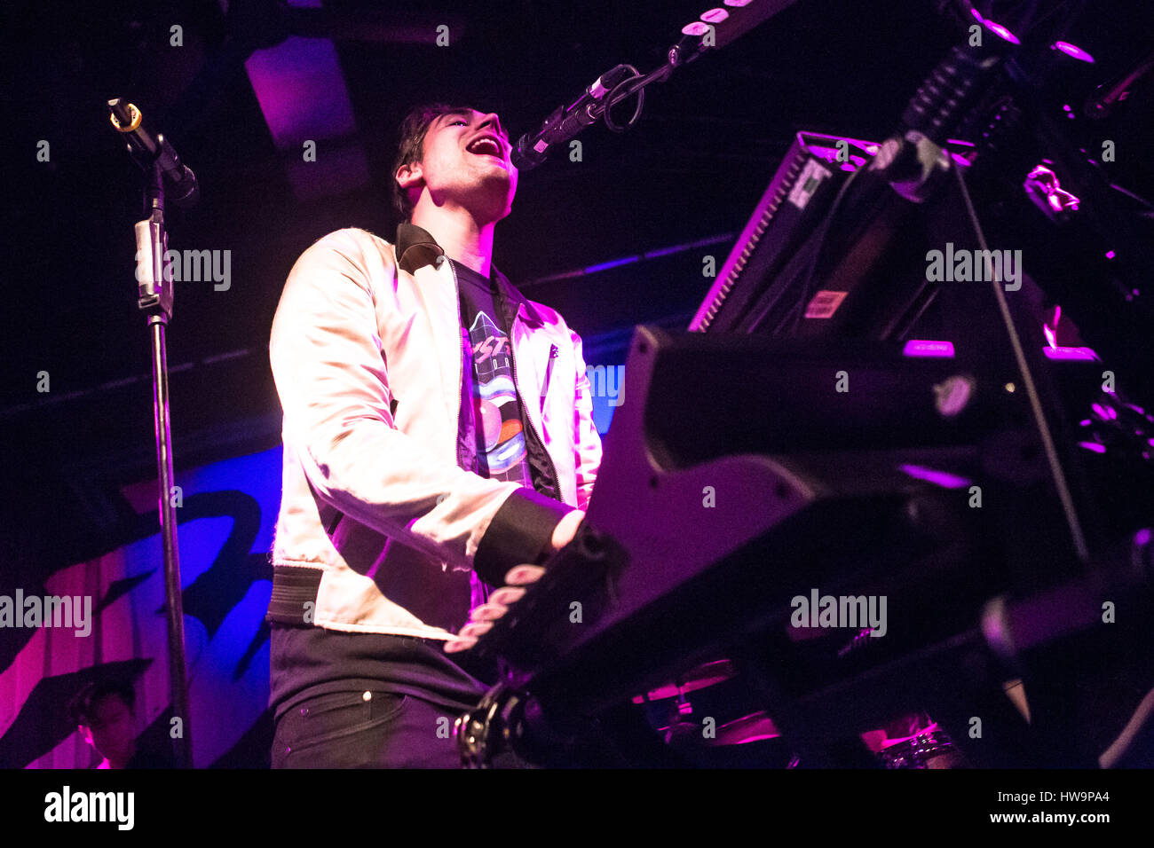 English pop rock band busted hi-res stock photography and images - Alamy