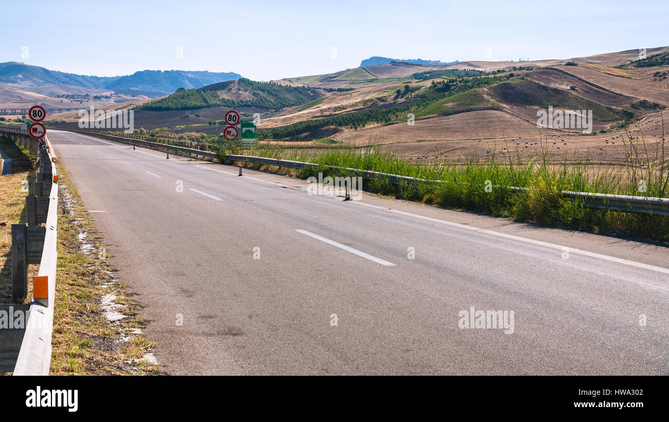 Scenic highway in italy hi-res stock photography and images - Alamy
