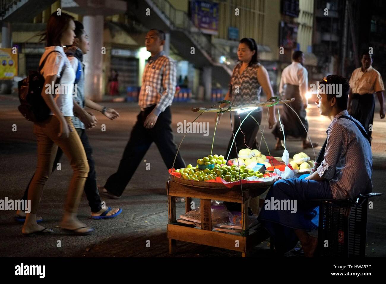 Myanmar by night hi-res stock photography and images - Alamy