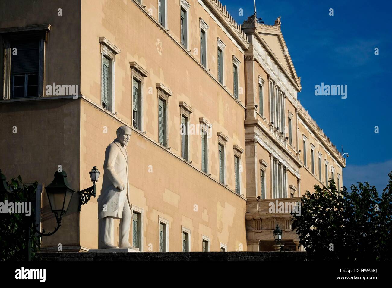 Venizelos statue hi-res stock photography and images - Alamy