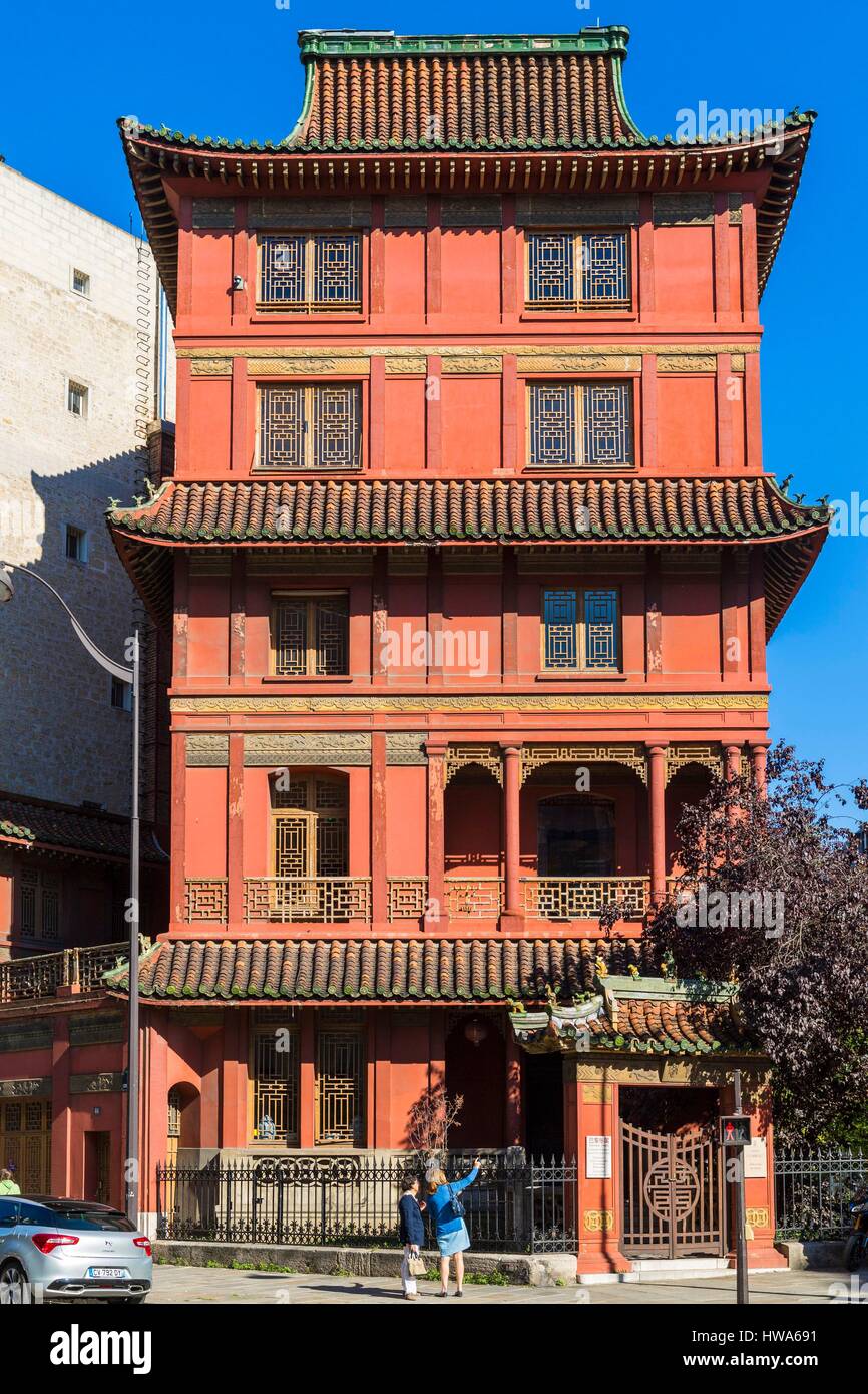 France, Paris, a Chinese pagoda, the Loo house built in 1926, is now a ...