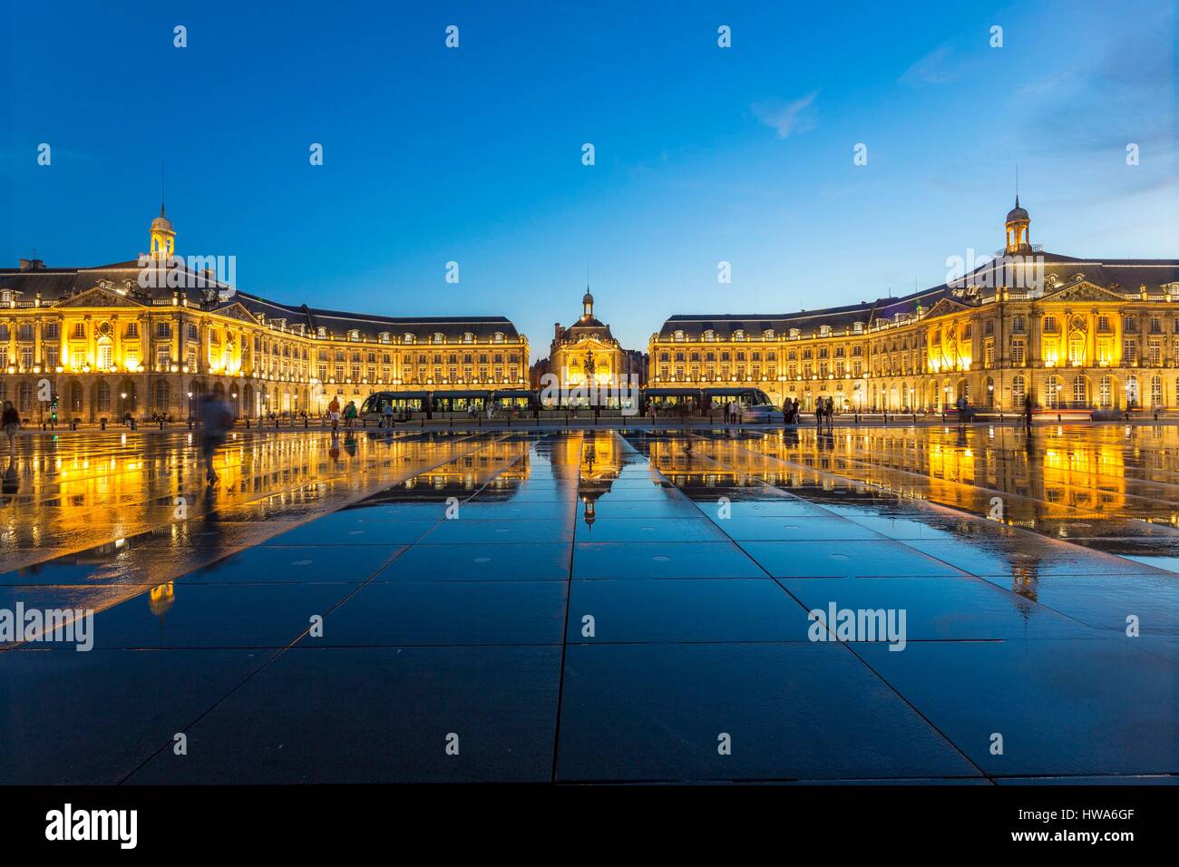 Chamber of commerce and industry of bordeaux hi-res stock photography ...