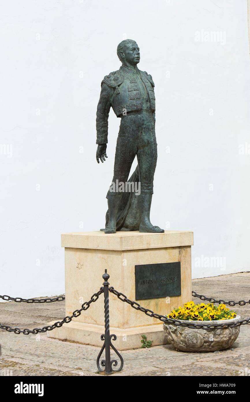 Ronda statue hi-res stock photography and images - Alamy