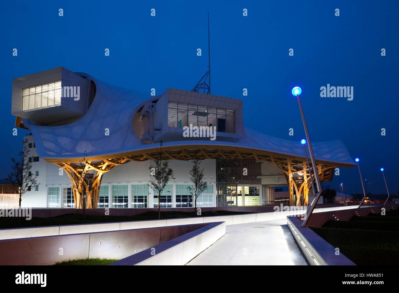 France, Moselle, Metz, Center Pompidou Metz, arts center, b.2010 ...