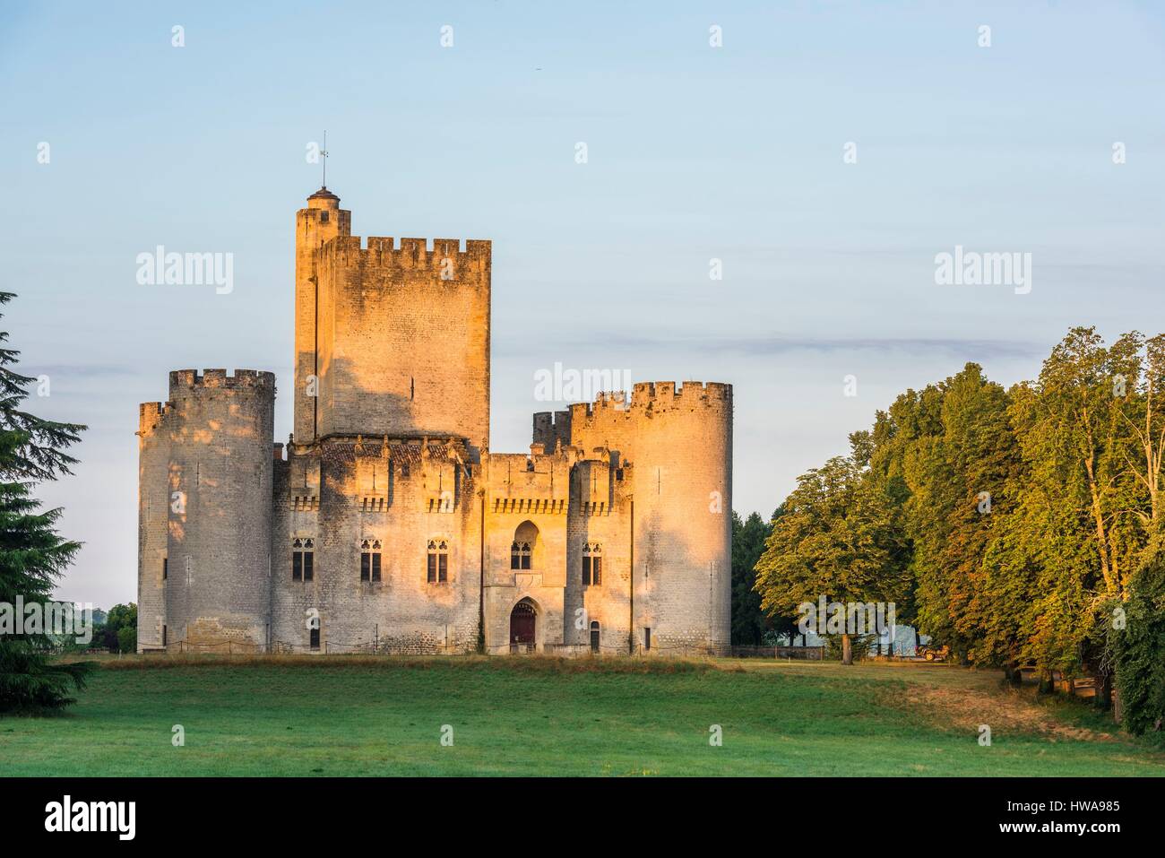 France, Gironde, Mazeres, medieval castle of Roquetaillade Stock Photo ...