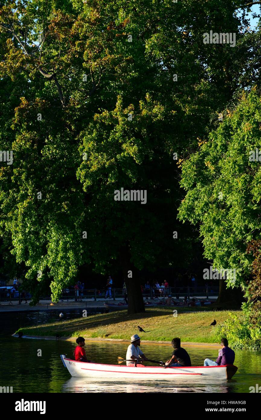 France, Paris, Le Bois de Vincennes, Daumesnil lake Stock Photo - Alamy