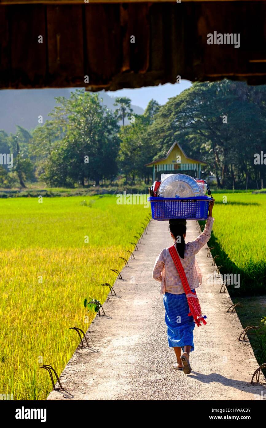 Myanmar, Burma, Karen or Kayin state, Hpa An, Lat Ka Na village and ...