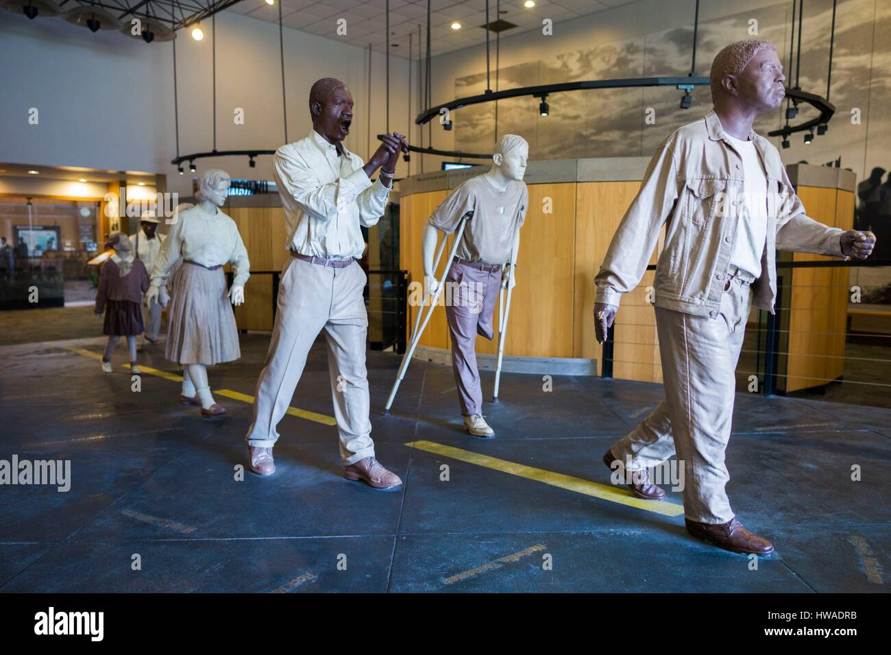 Martin luther king statue atlanta hi-res stock photography and images ...