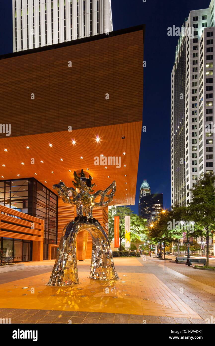 Firebird sculpture hi-res stock photography and images - Alamy