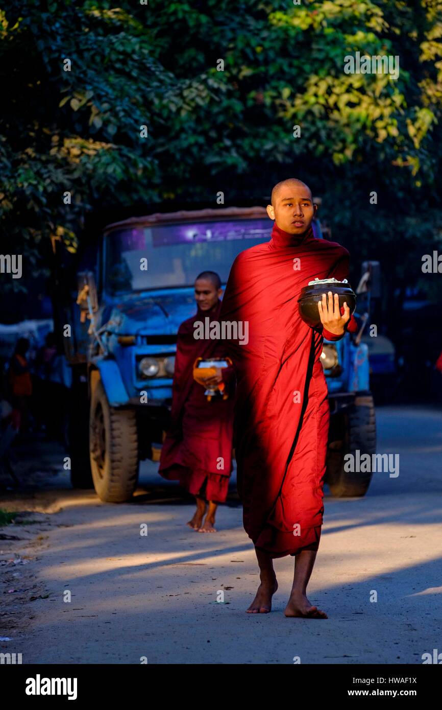 Burma, Myanmar, Mandalay, Shwe in Bin Monastery, monk collection for ...