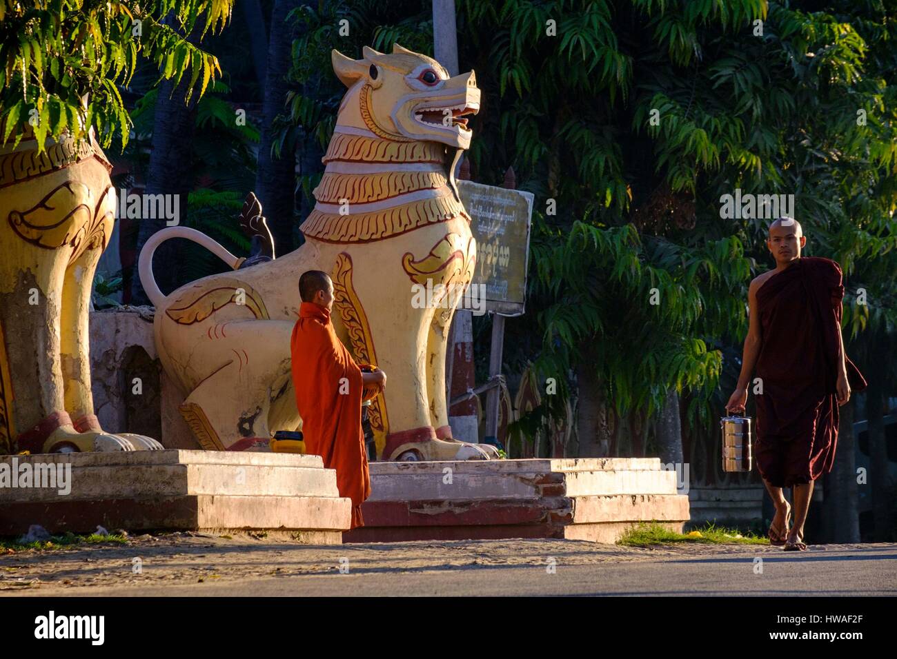 Burma, Myanmar, Mandalay, Shwe in Bin Monastery, monk collection for ...