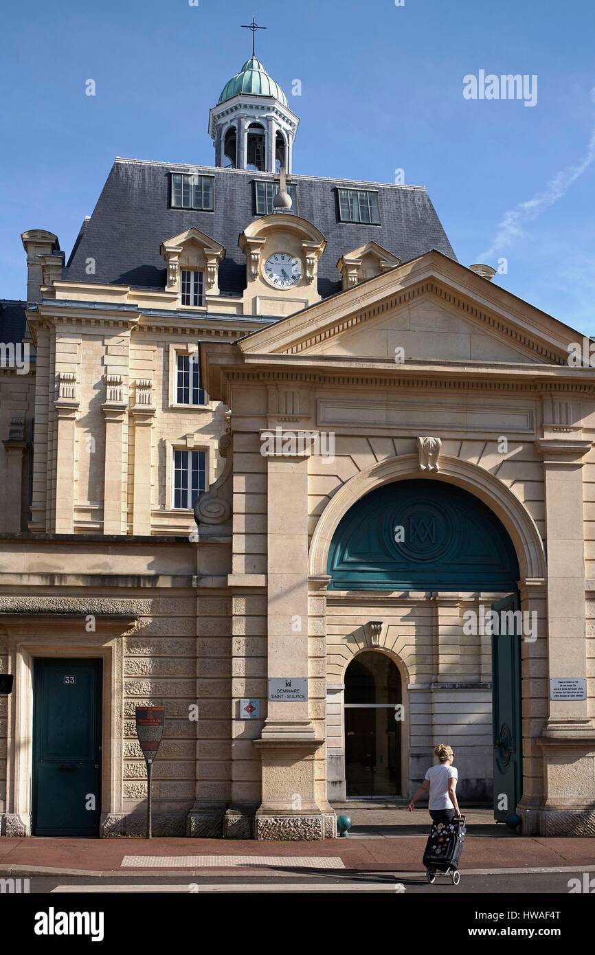 Fort issy hi-res stock photography and images - Alamy