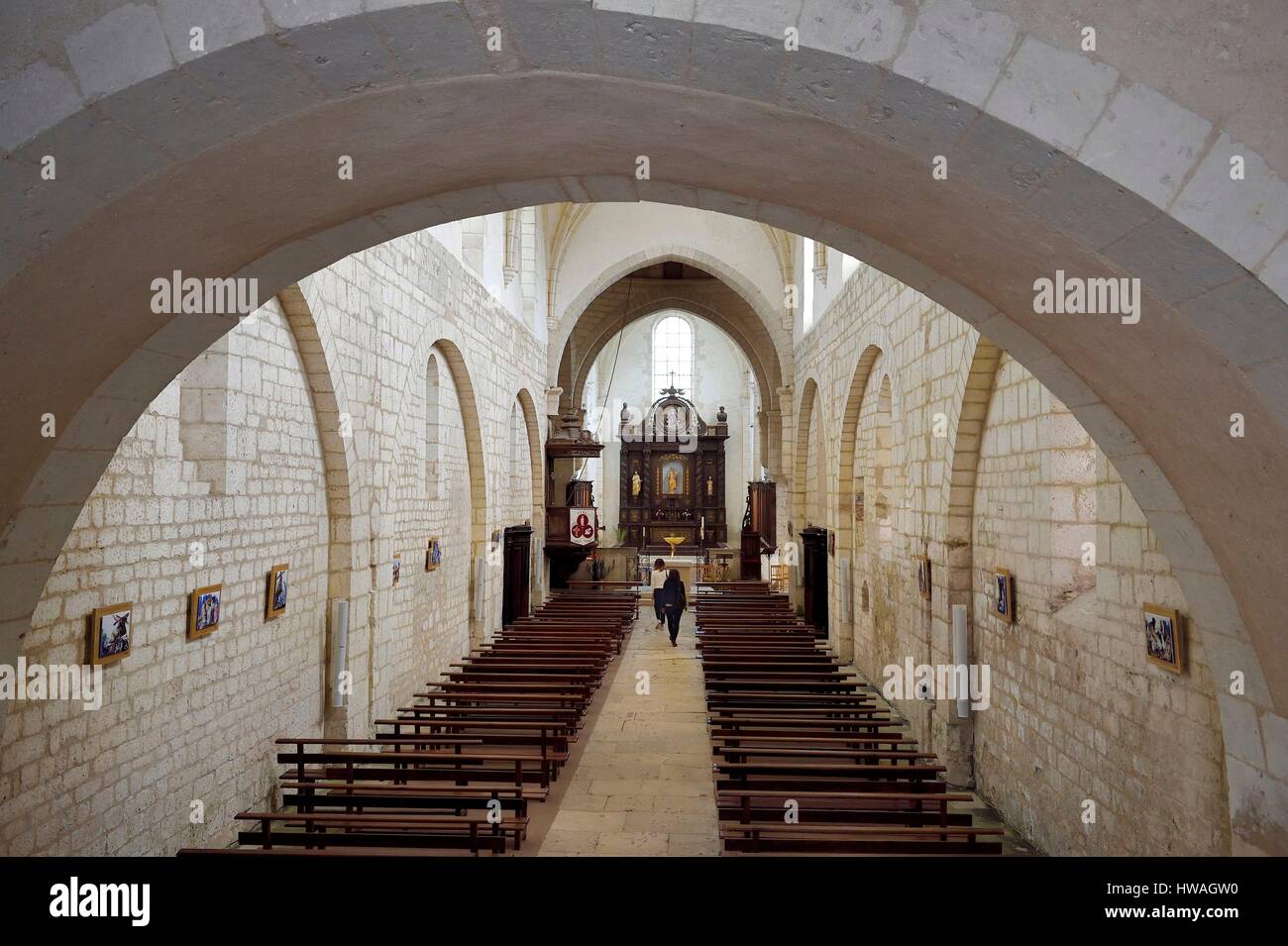 France, Dordogne, Perigord Blanc, Chancelade Romanesque abbey, nave of ...