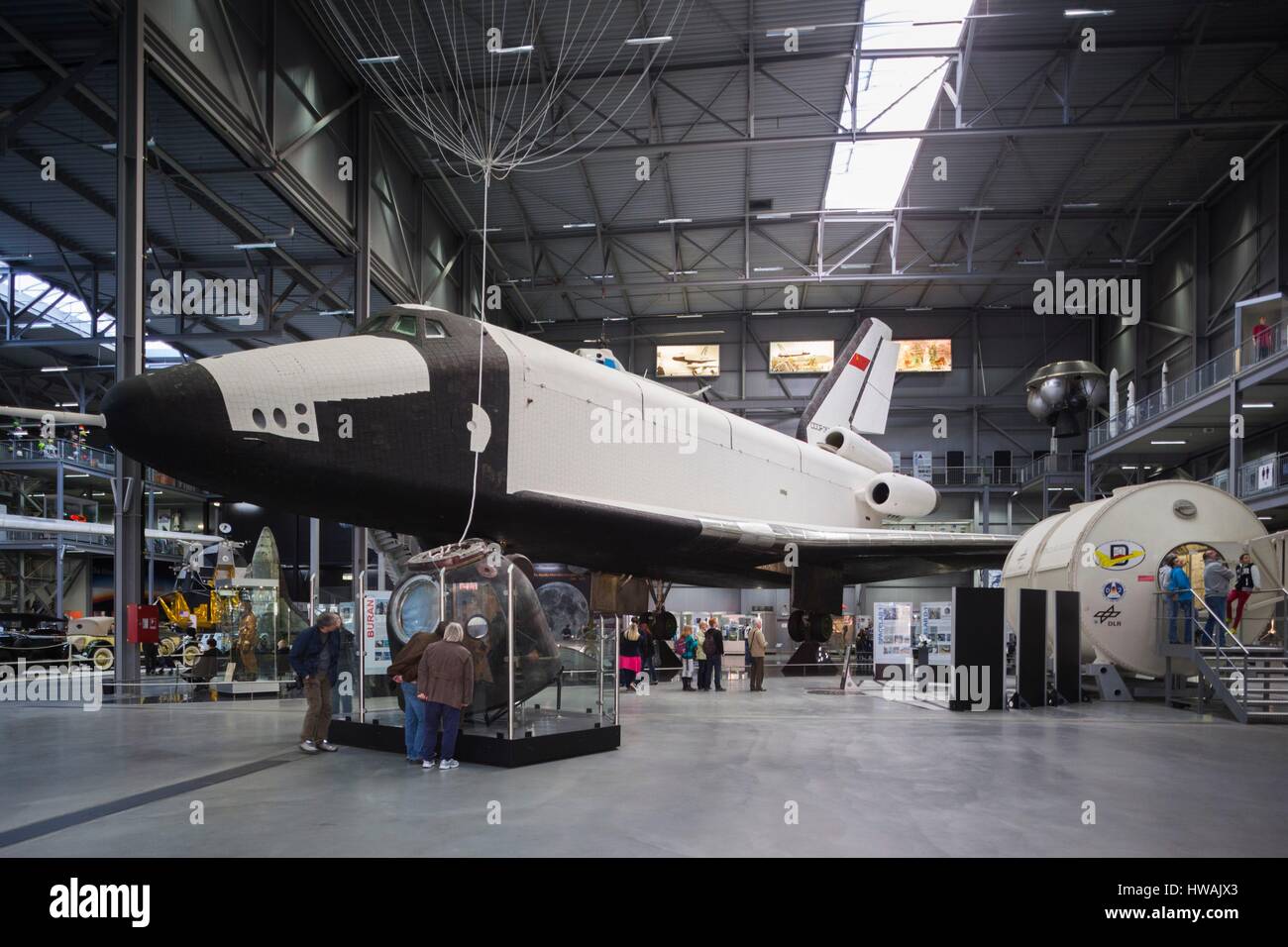 Buran space shuttle hi-res stock photography and images - Alamy