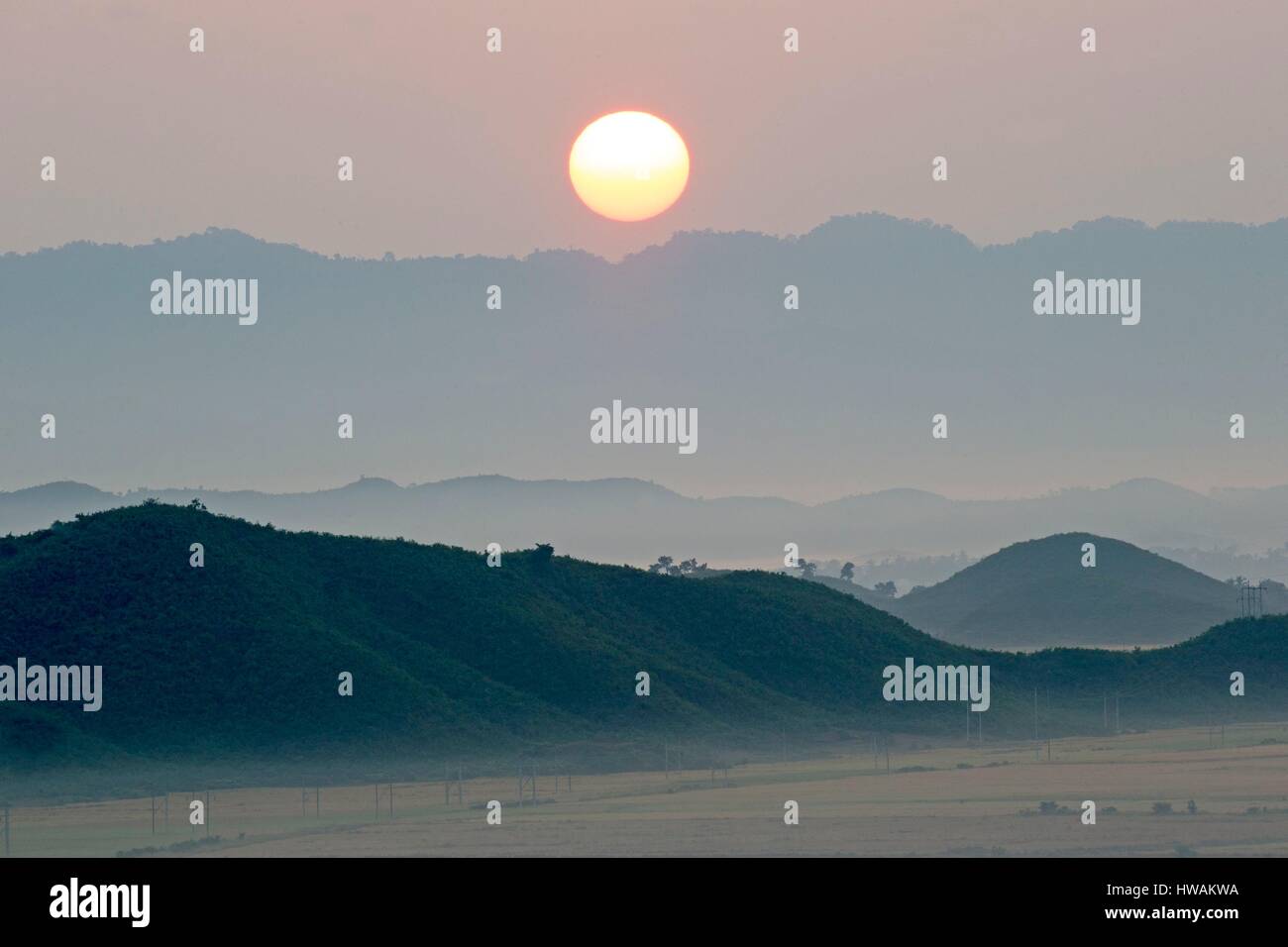 Myanmar, Rakhine State, Mrauk-U, pagodas at sunrise Stock Photo - Alamy