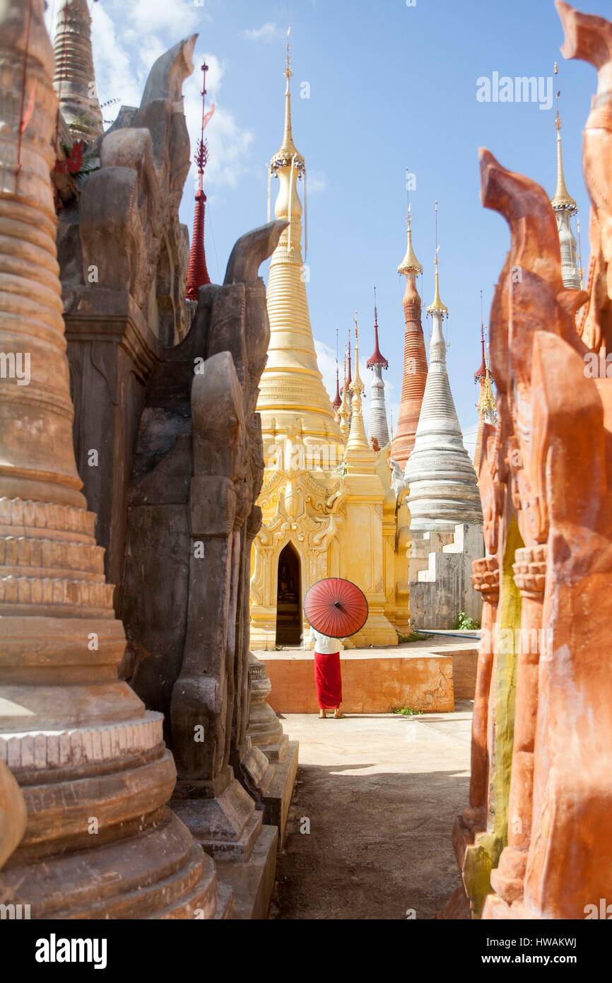 Myanmar, Shan State, Inle lake, Shwe Inn Dain Pagoda Stock Photo - Alamy