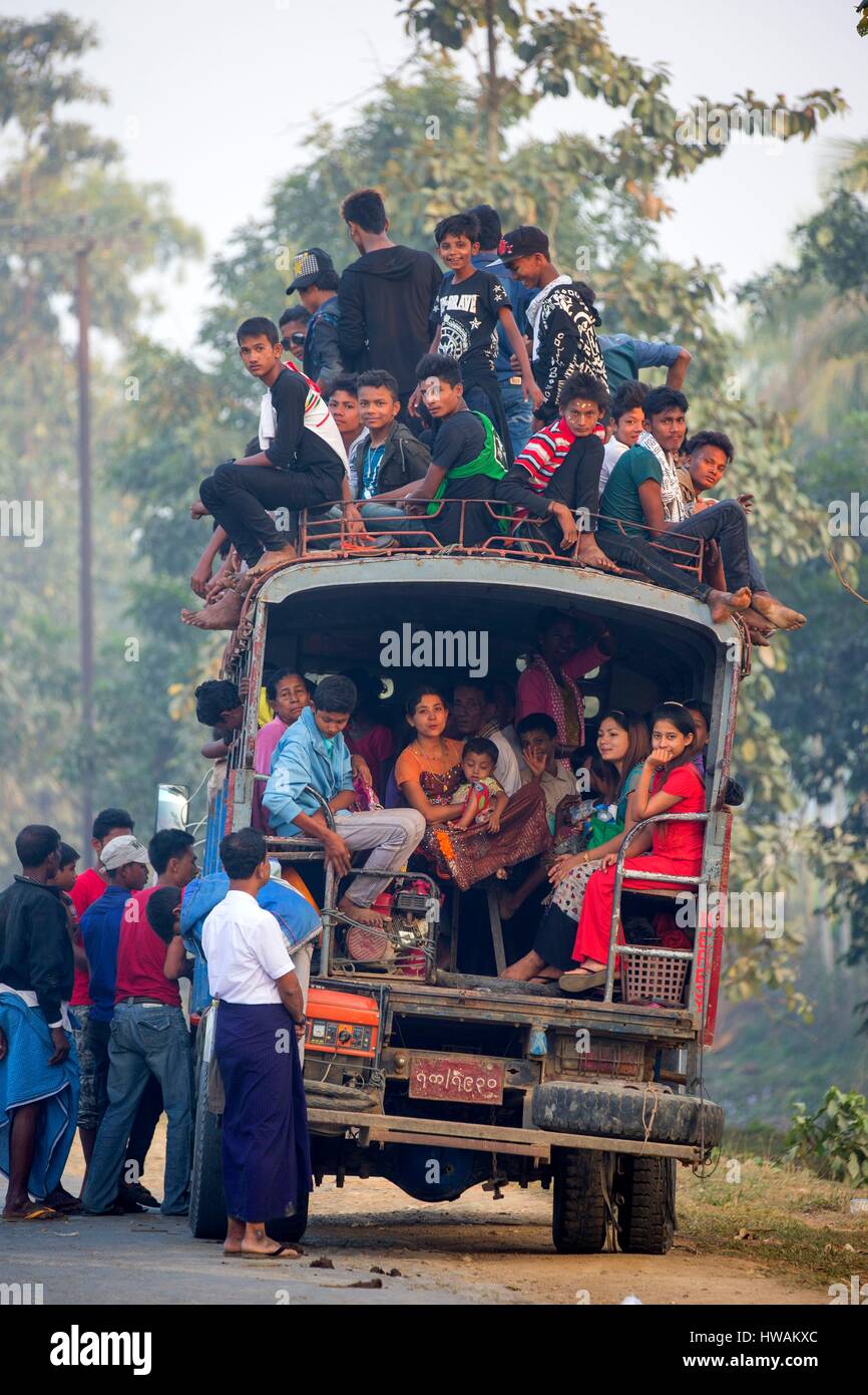 Myanmar, Rakhine State, Mtauk-U, transport Stock Photo - Alamy