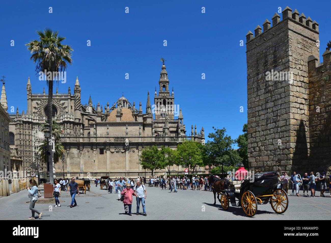 Great mosque of seville hi-res stock photography and images - Alamy