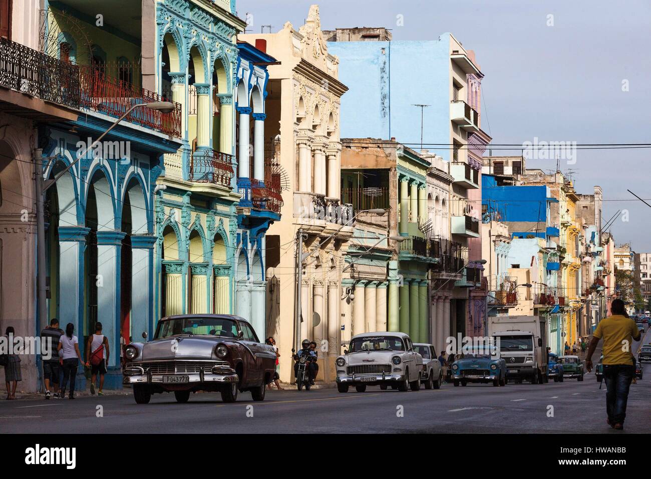 Maximo gomez avenue hi-res stock photography and images - Alamy