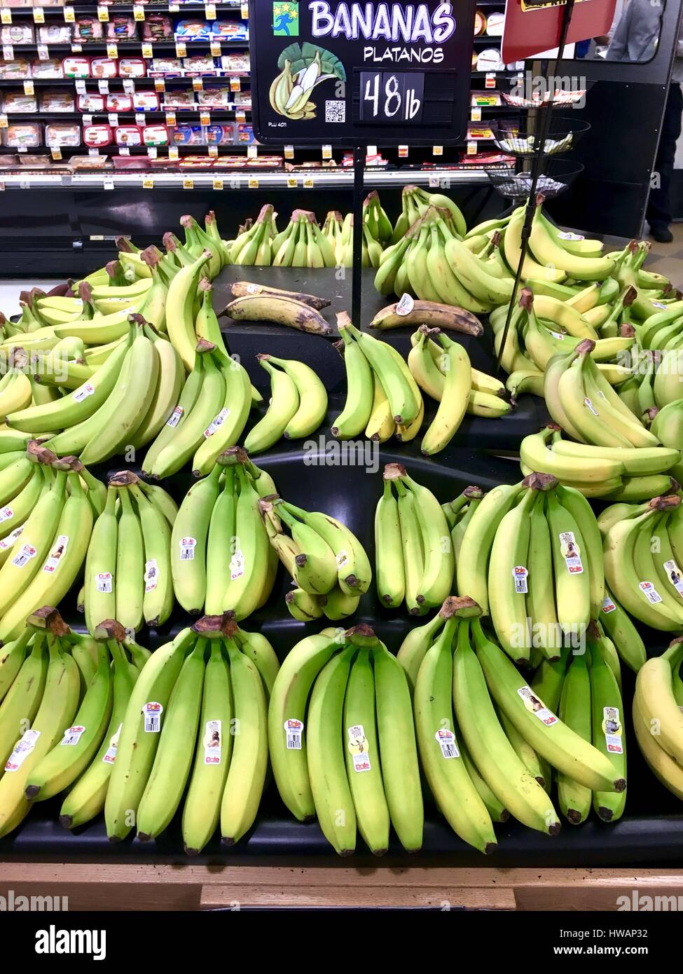 Store items hi-res stock photography and images - Alamy