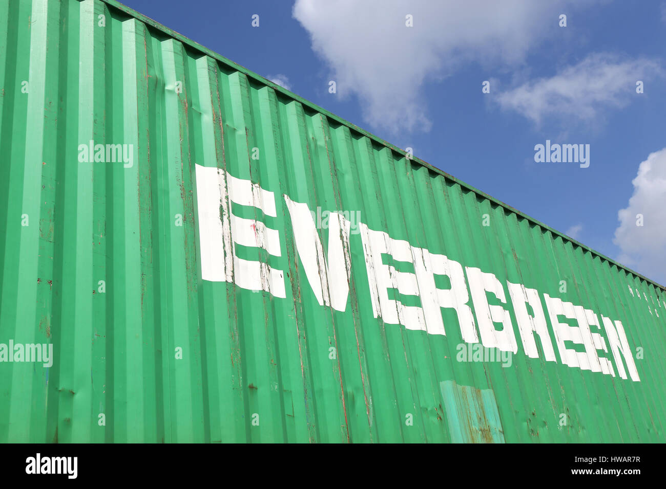 40 feet iso container hi-res stock photography and images - Alamy