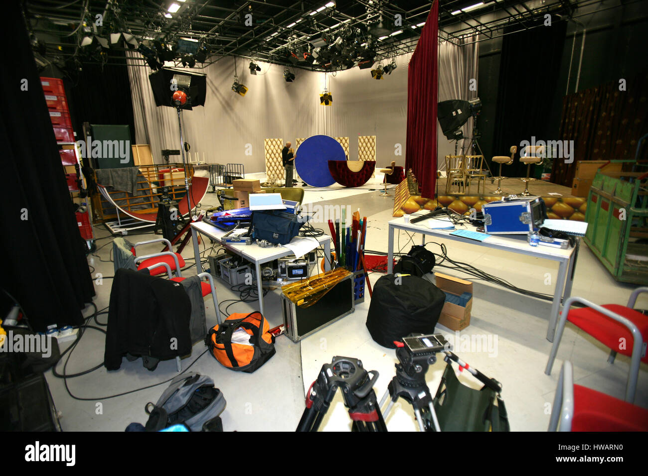 building a set for the TV programme Stock Photo - Alamy