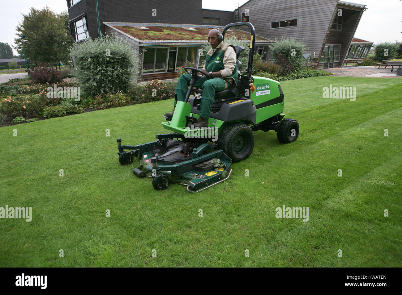 Gardener at work Stock Photo - Alamy