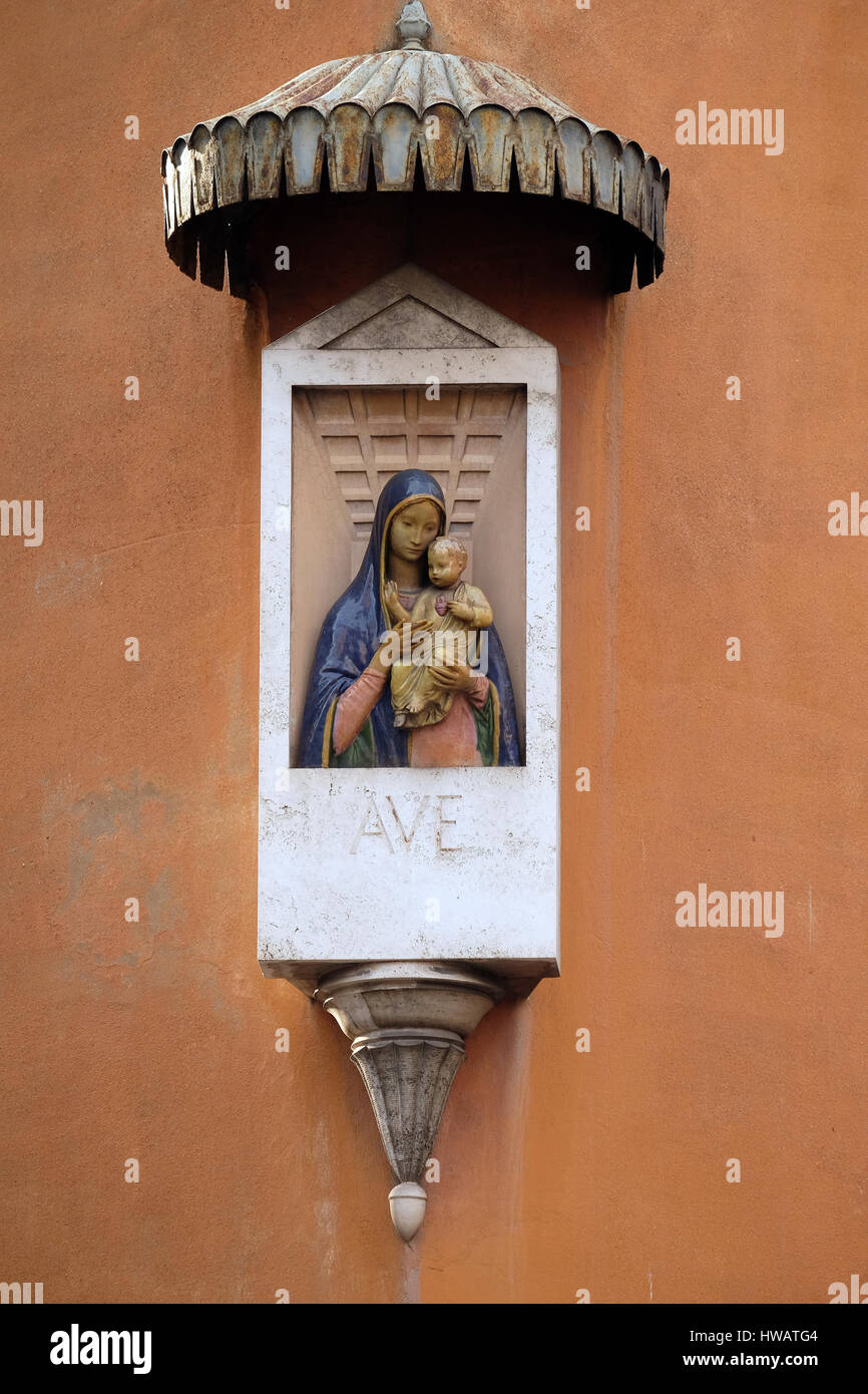 Ave maria image virgin mary hi-res stock photography and images - Alamy