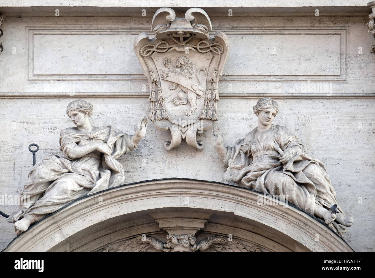 Angel coat of arms hi-res stock photography and images - Alamy