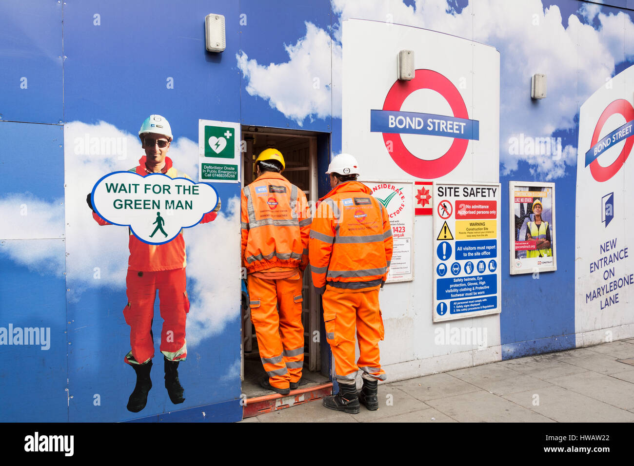 Crossrails bond street station hi-res stock photography and images - Alamy