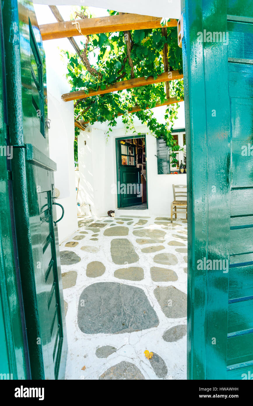 Mykonos stone walkways hi-res stock photography and images - Alamy