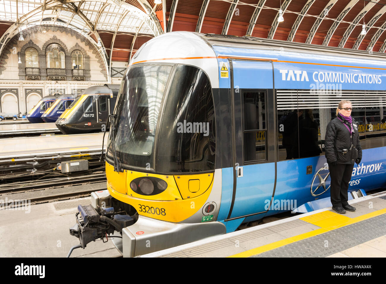 Tata Communications Heathrow Express train at Paddington Station ...