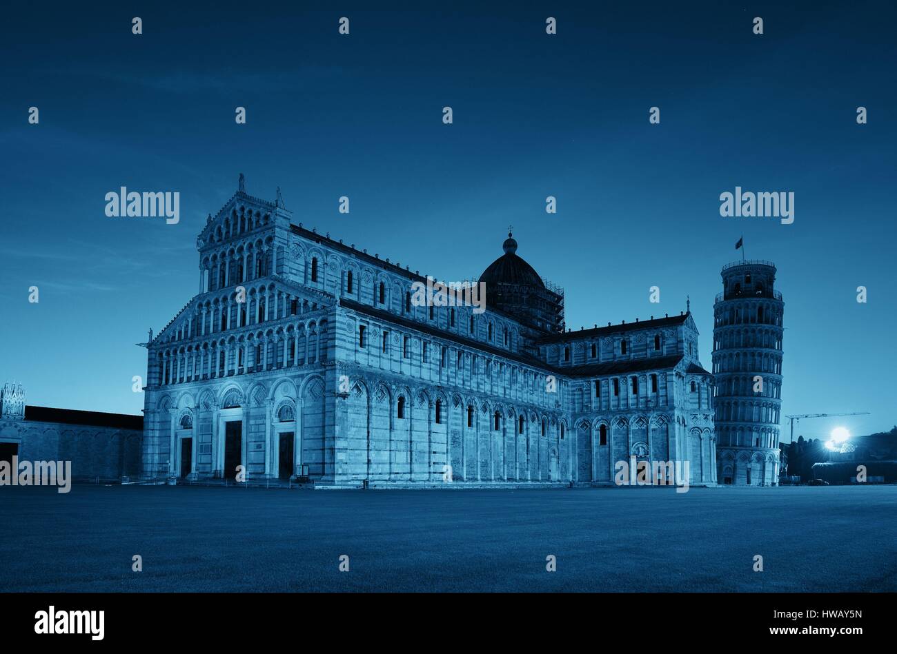 Leaning tower of pisa night hi-res stock photography and images - Alamy