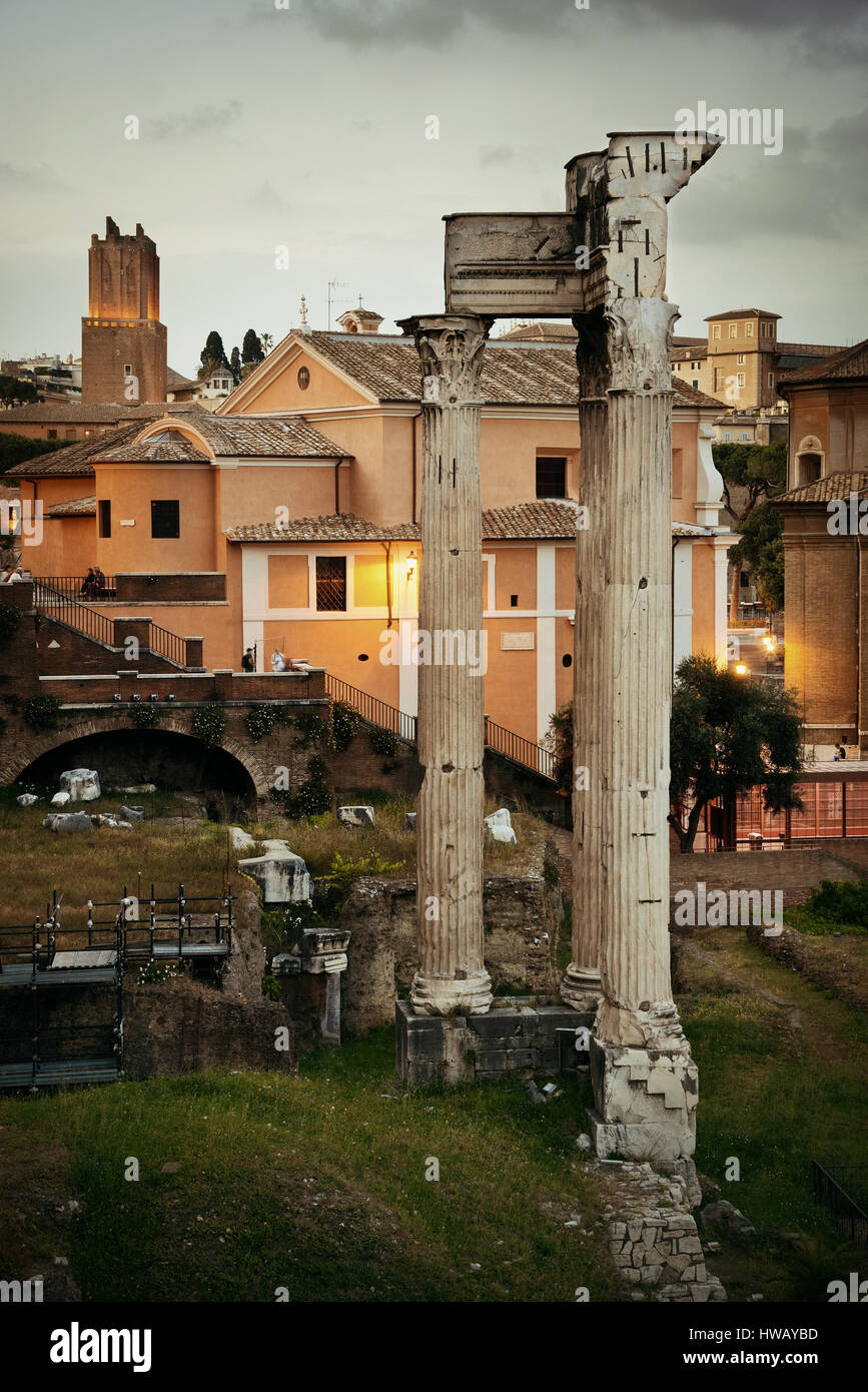 Architecture ruins italy hi-res stock photography and images - Alamy