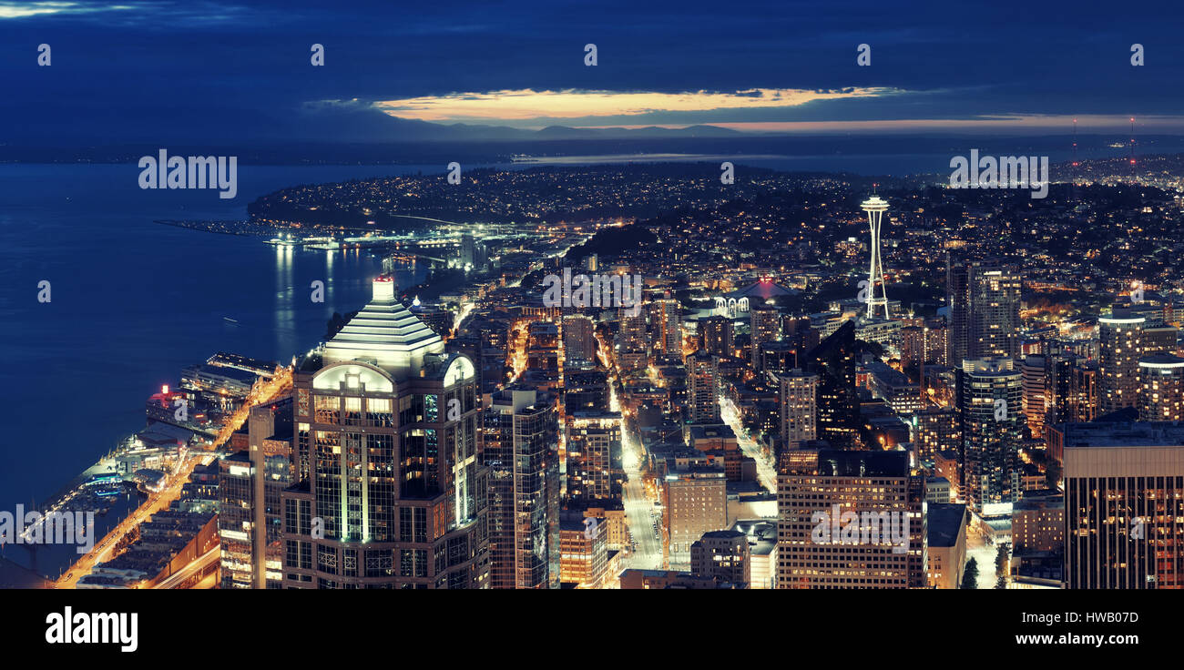 Seattle rooftop panorama view with urban architecture at night Stock ...