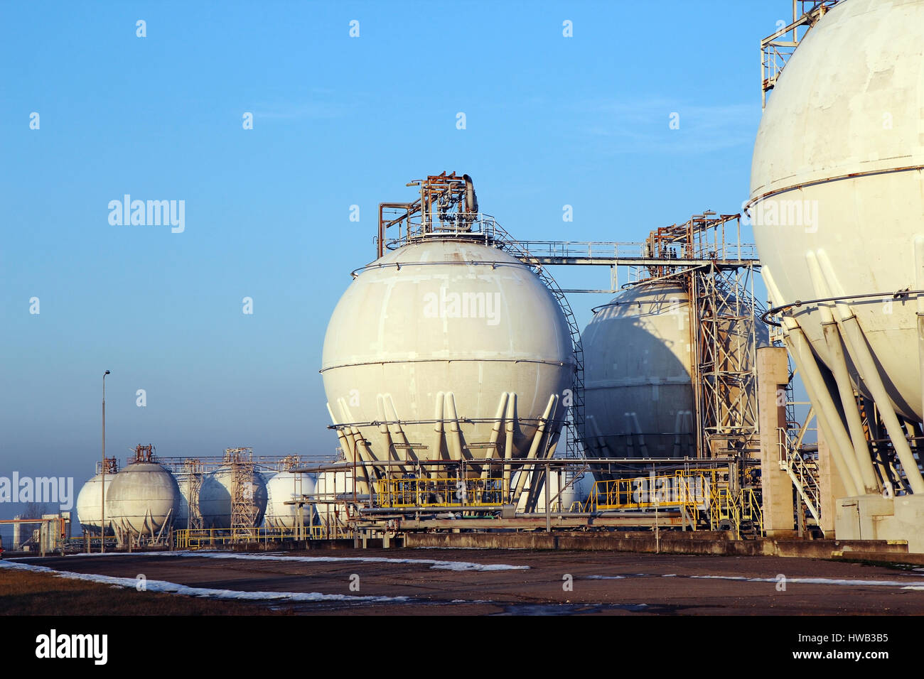 Crude architecture hi-res stock photography and images - Alamy