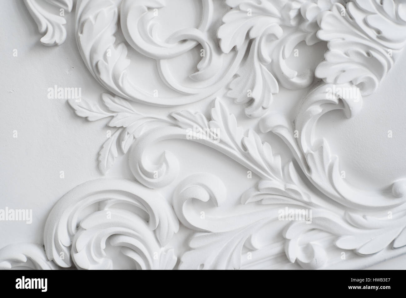 Luxury white wall design bas-relief with stucco mouldings roccoco ...