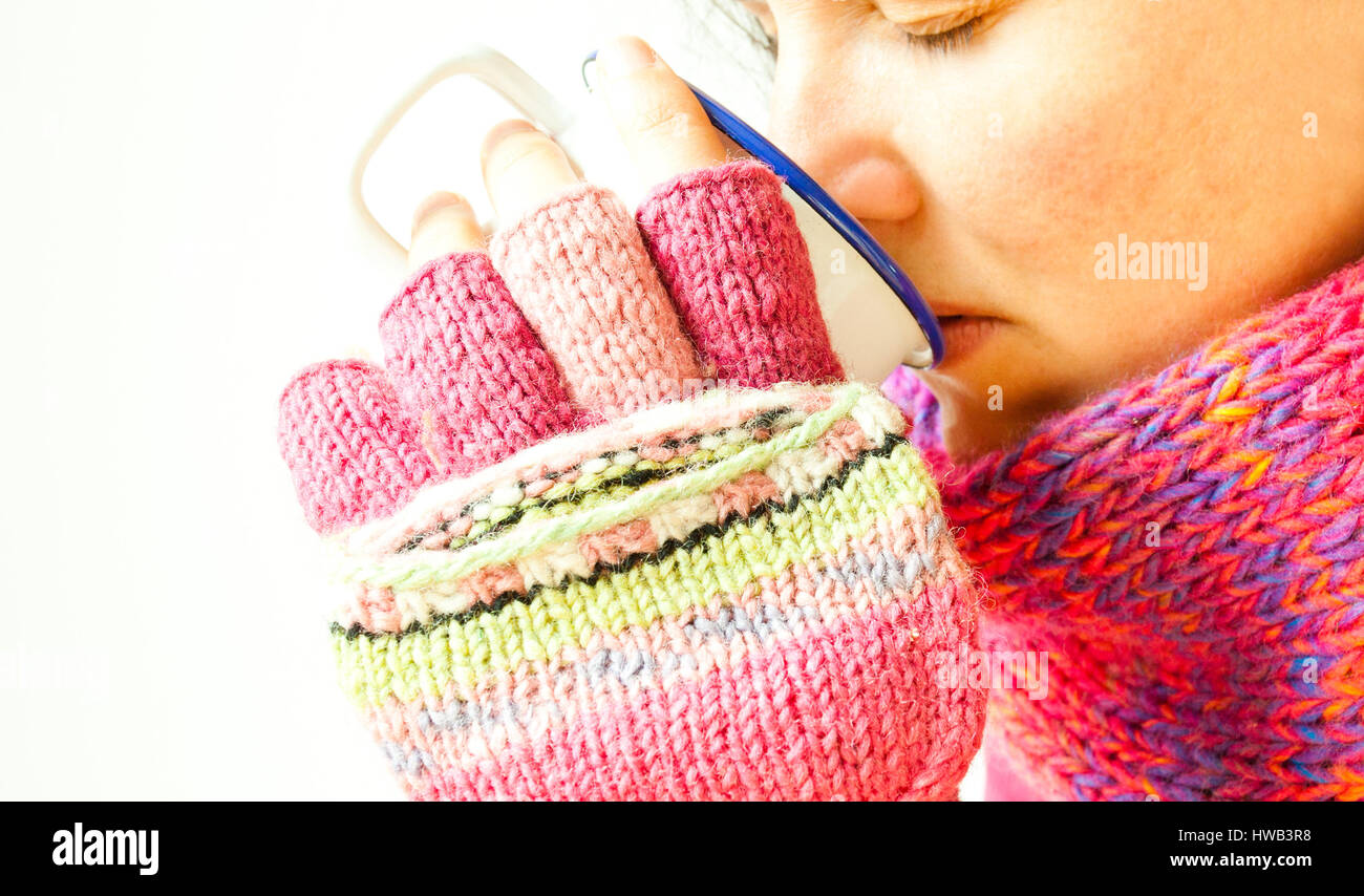 Sick in winter cold hi-res stock photography and images - Alamy