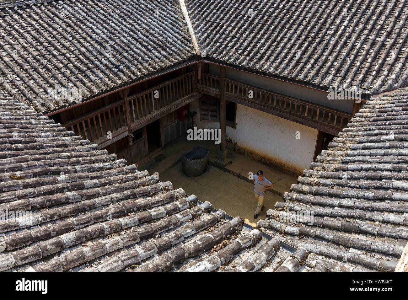 Vietnam, Ha Giang Province, Sa Phin, Hmong king Palace, the roof Stock ...