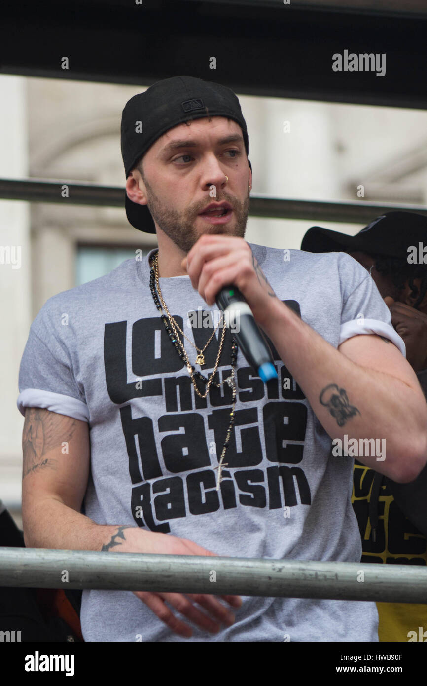 Stand up to islamophobia march hi-res stock photography and images - Alamy