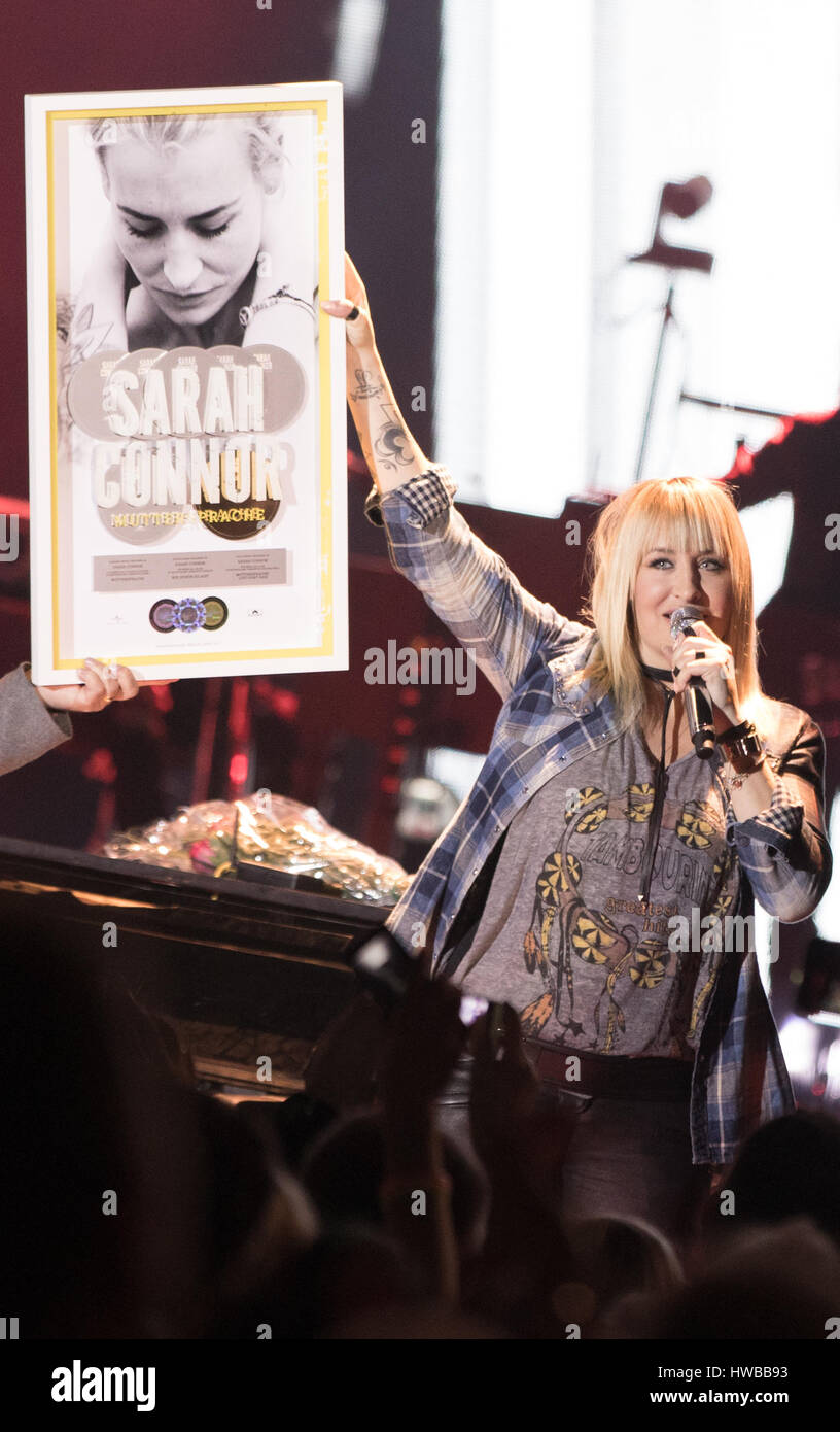Berlin, Germany. 18th Mar, 2017. Singer Sarah Connor receiving an award ...