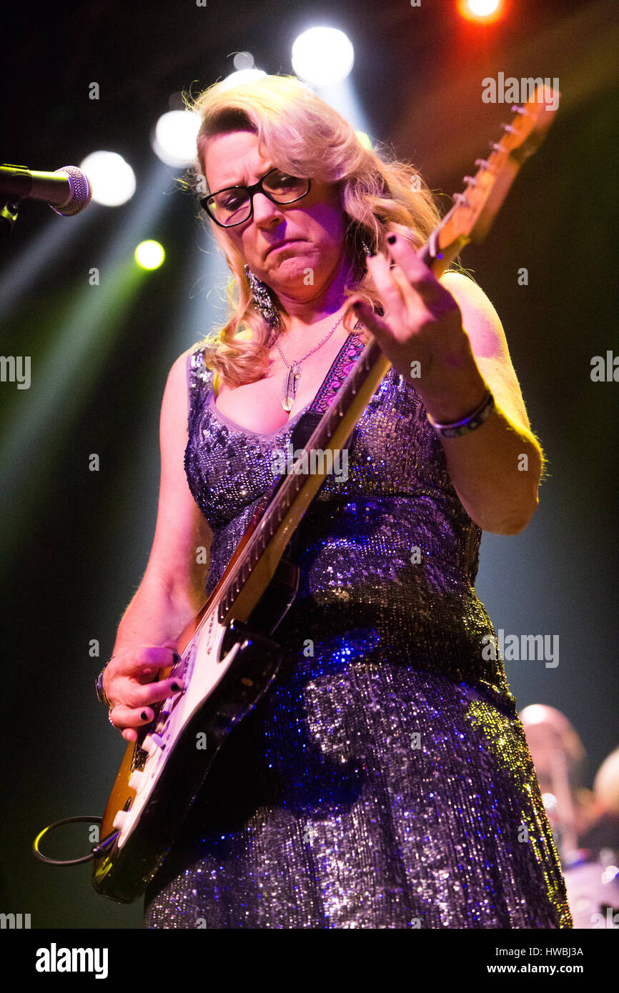 Susan tedeschi of tedeschi trucks band hi-res stock photography and ...