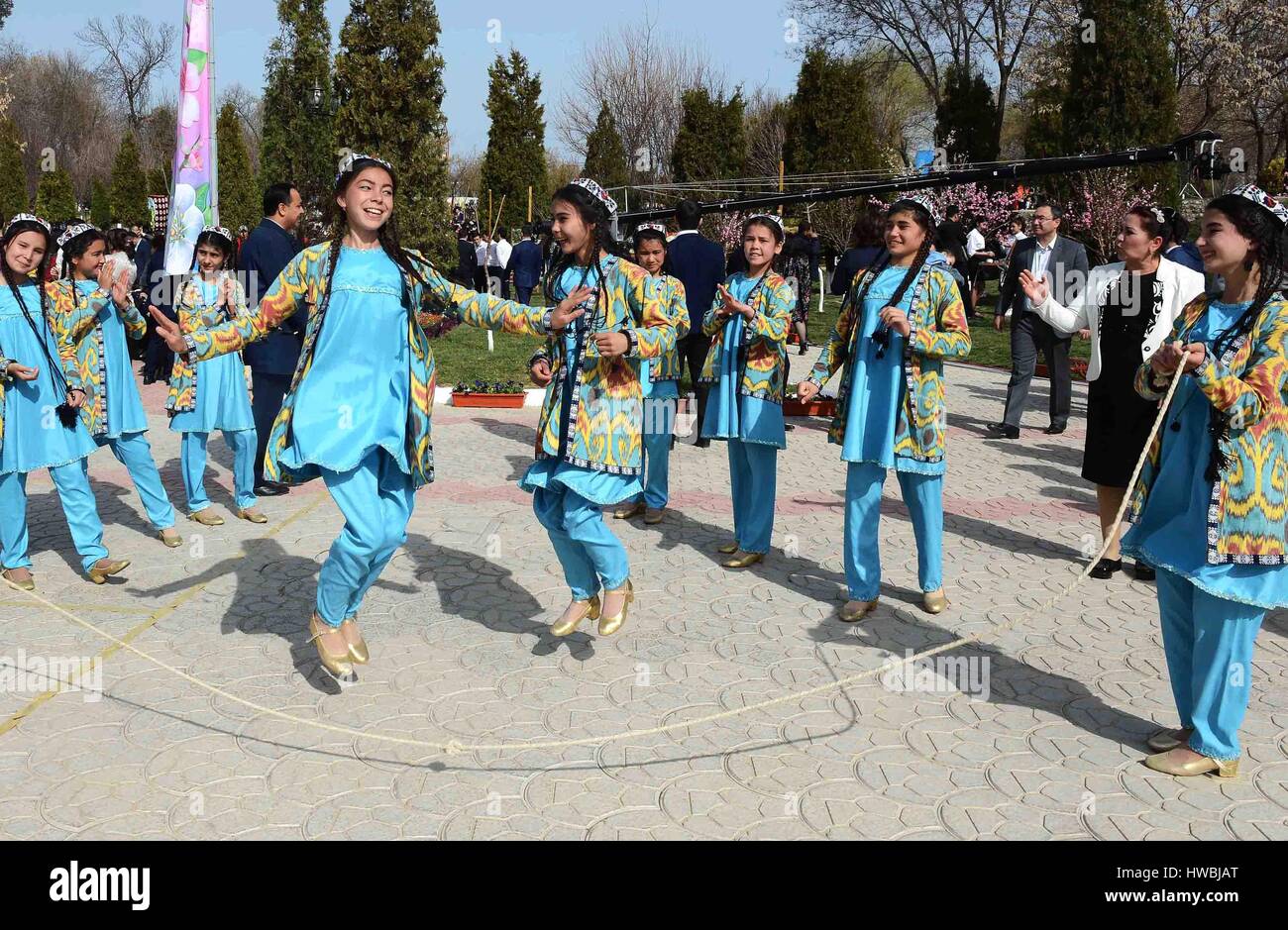 Uzbek girls hi-res stock photography and images - Alamy