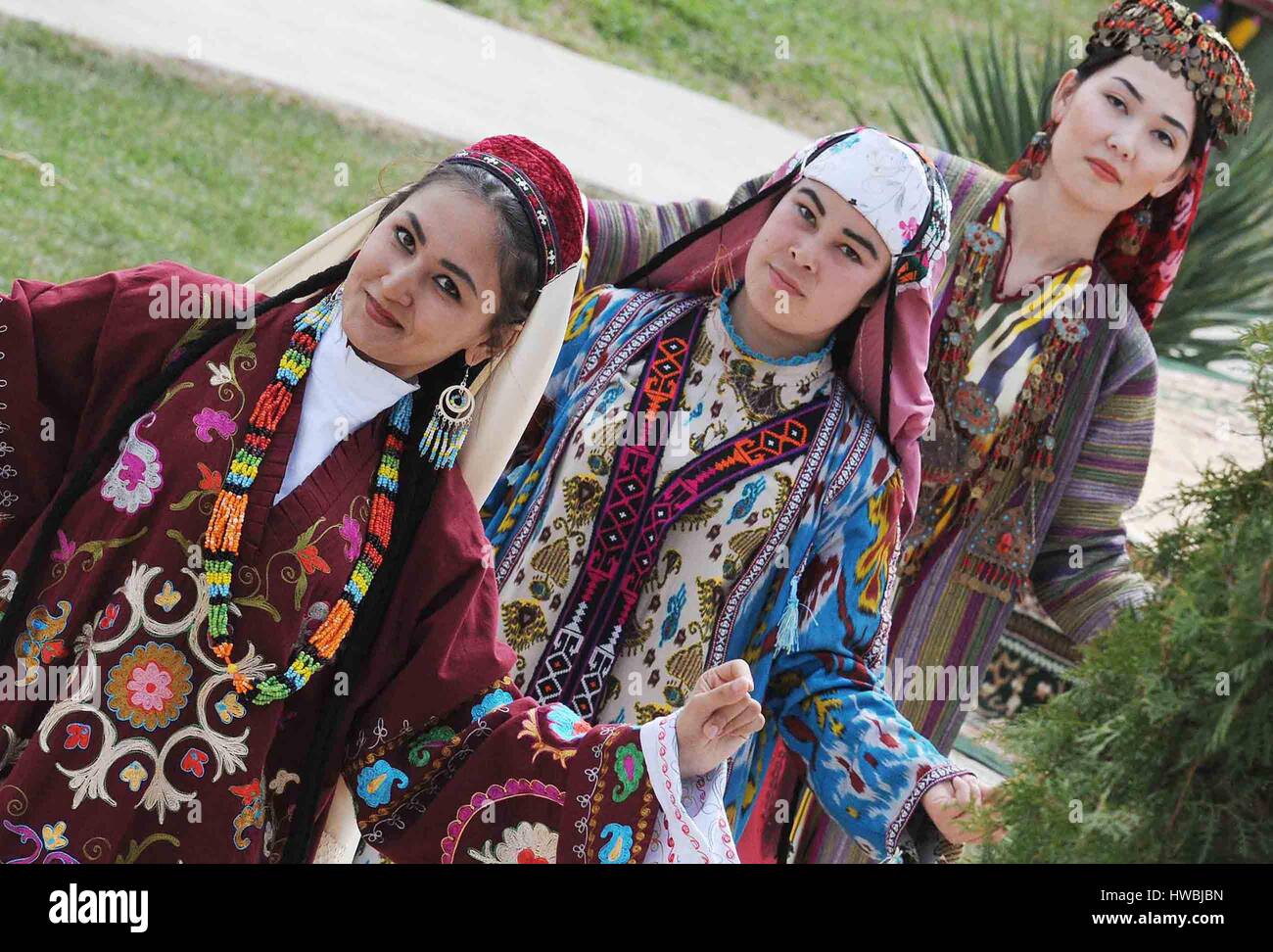Tashkent, Uzbekistan. 20th Mar, 2017. Uzbek women dressed in ...