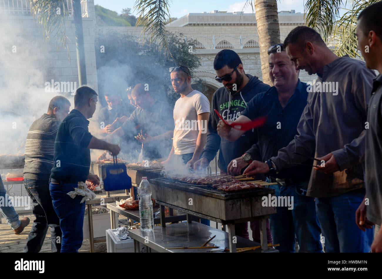 Barbeque grills hi-res stock photography and images - Alamy