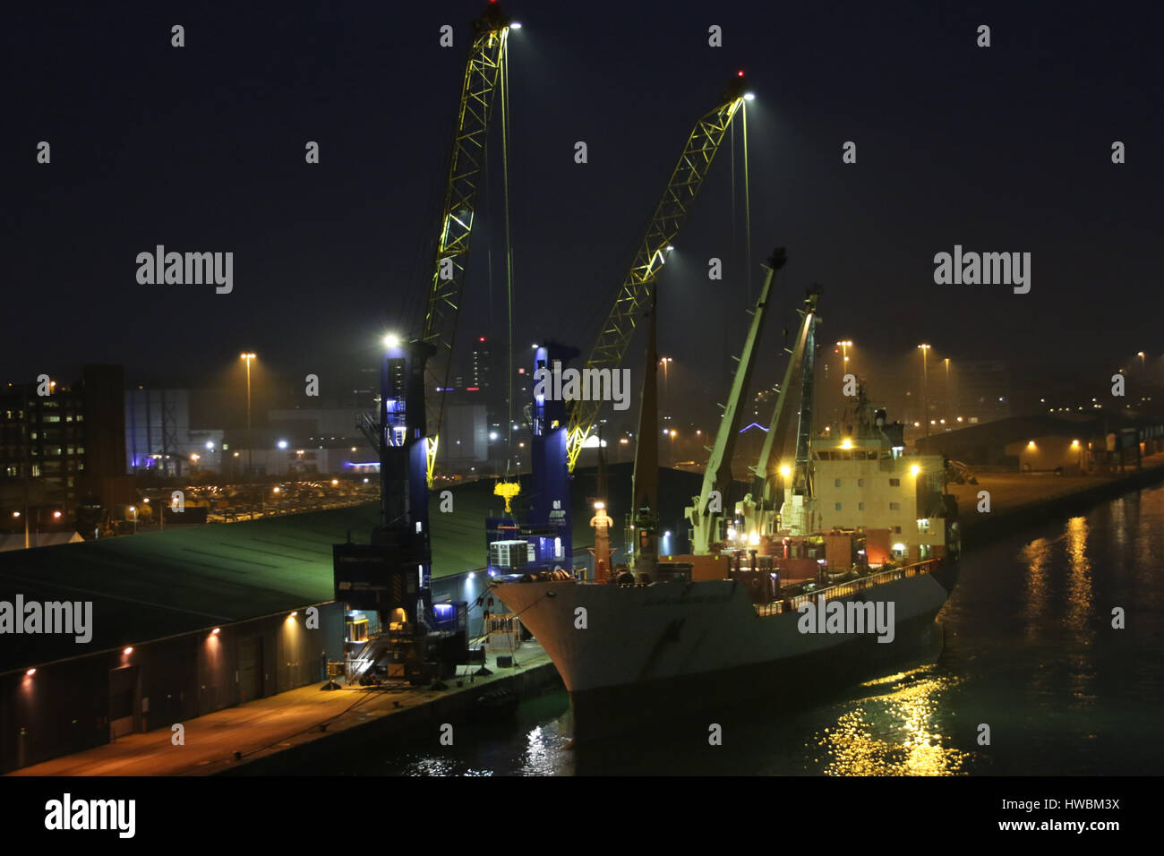 Ship night port side hi-res stock photography and images - Alamy