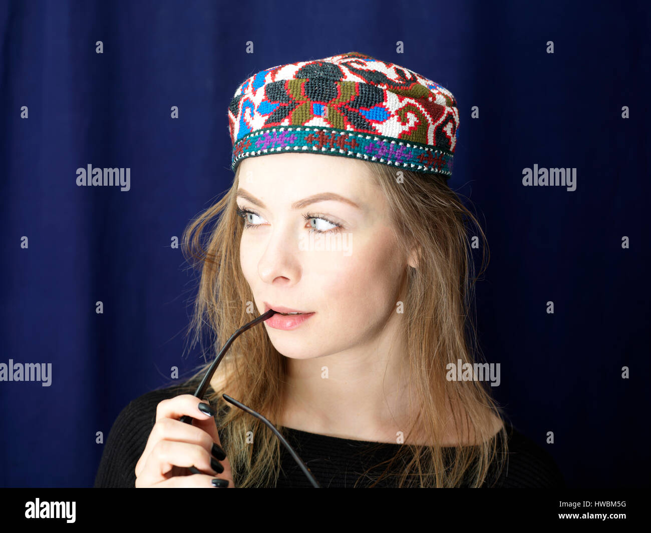 Doubtful gaze hi-res stock photography and images - Alamy