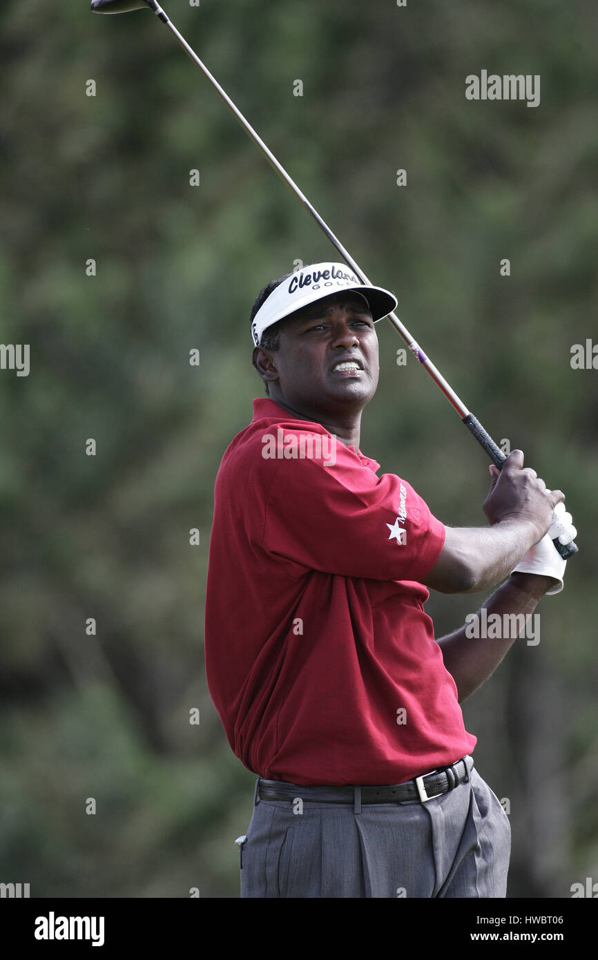 VIJAY SINGH FIJI ROYAL TROON SCOTLAND 15 July 2004 Stock Photo - Alamy