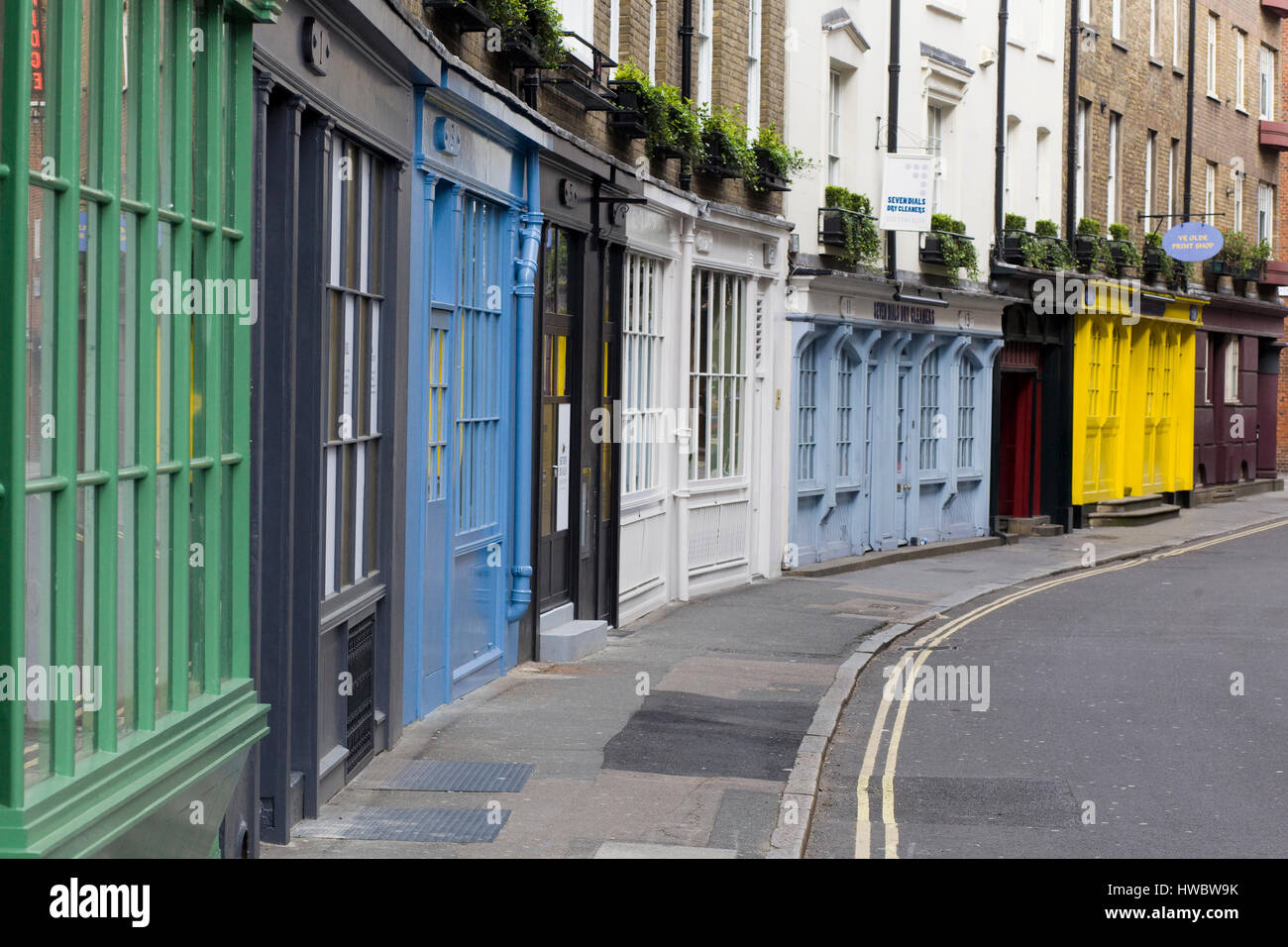 Double row houses hi-res stock photography and images - Alamy